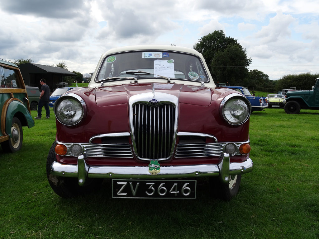 Riley One-Point-Five – "As old as the industry – As modern as the hour"